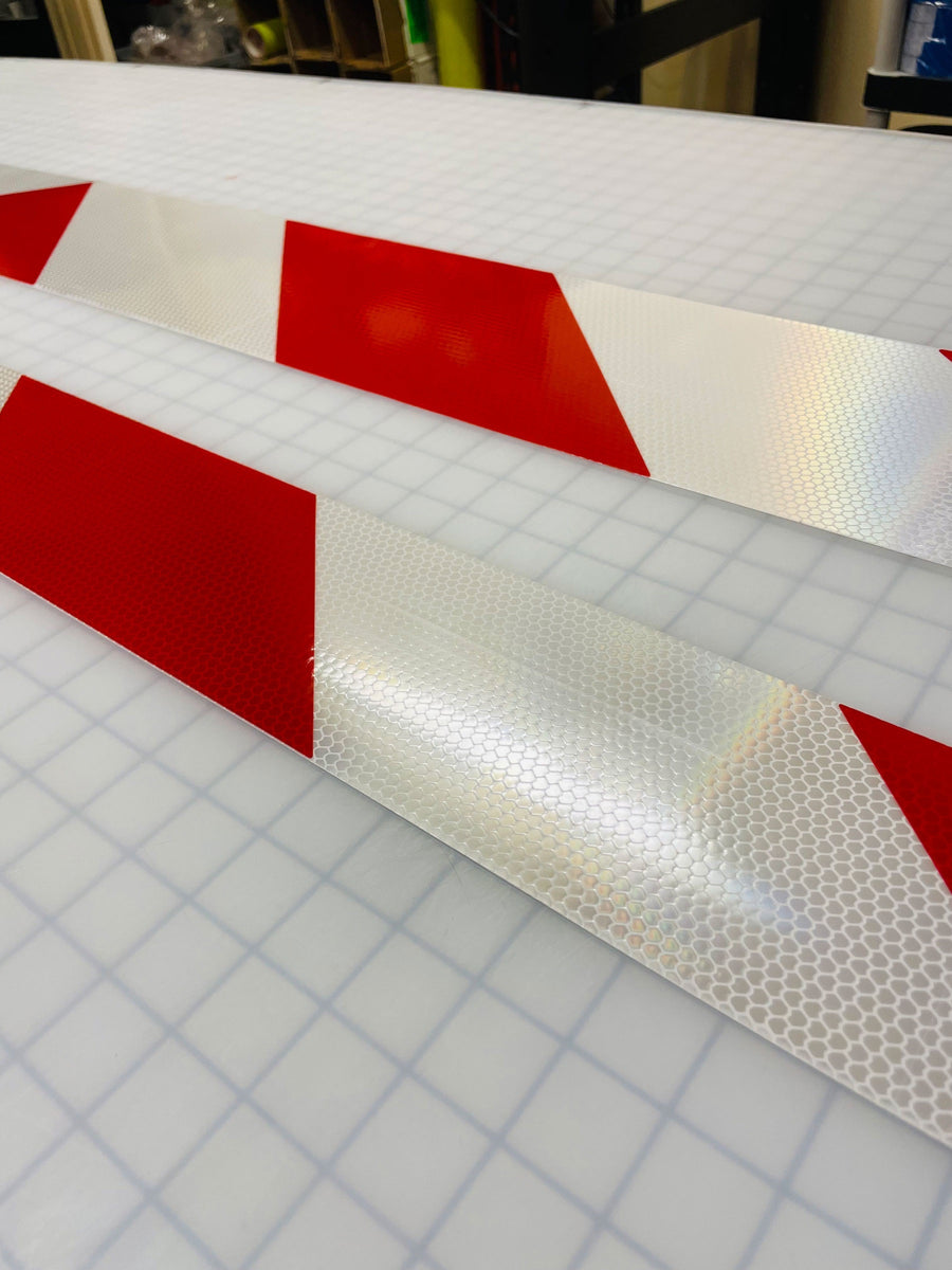 Reflective Chevron Panel | White and Red | High-Visibility Nikkalite H ...